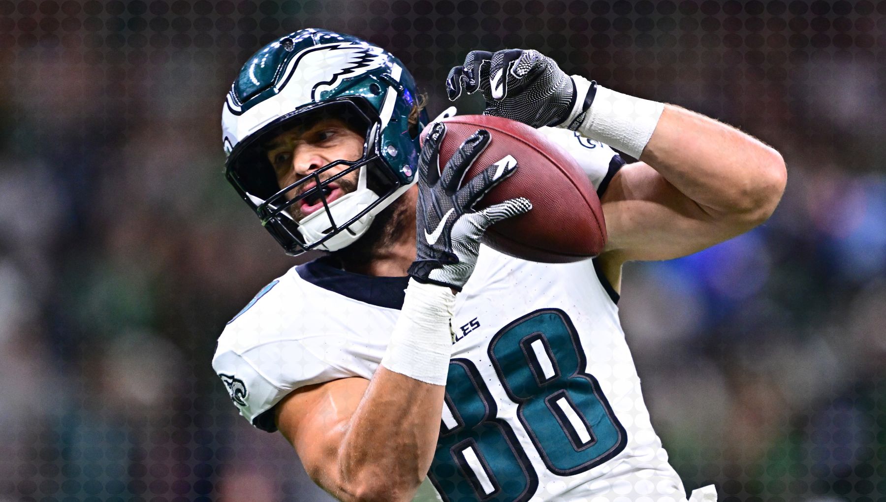Dallas Goedert Ready to Defend Eagles’ Super Bowl Title in 2025 Season